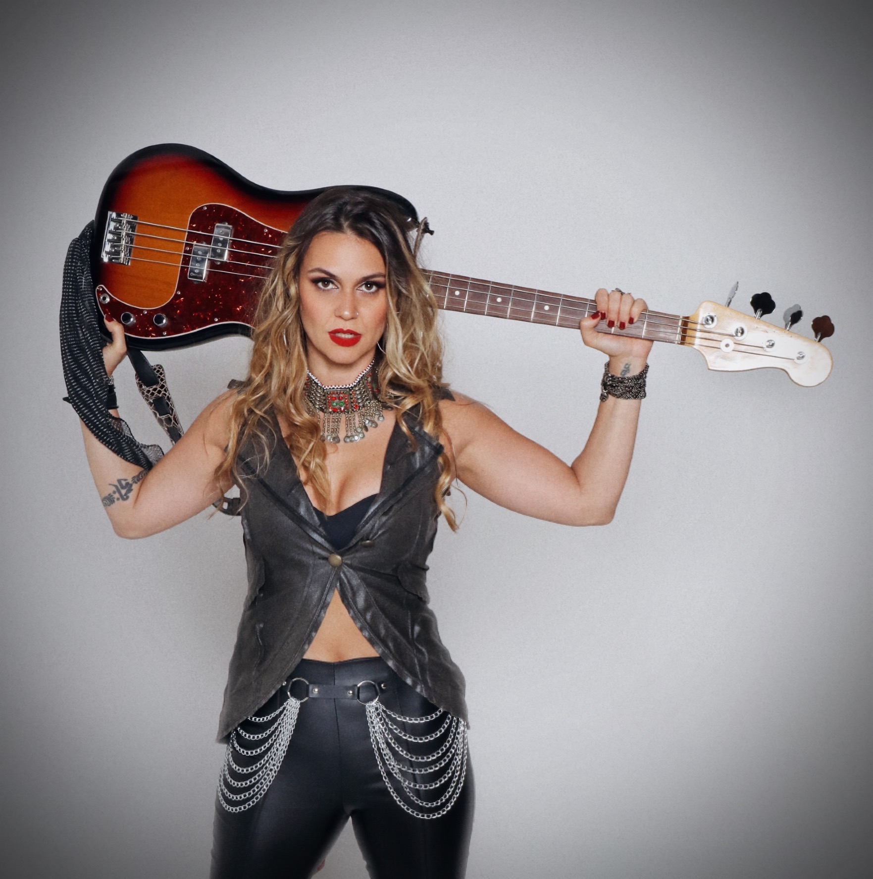 Julia Lage – Entre os astros do Rock'N'Roll, Smith/Kotzen, Vixen - parte II - Na Mira do Rock